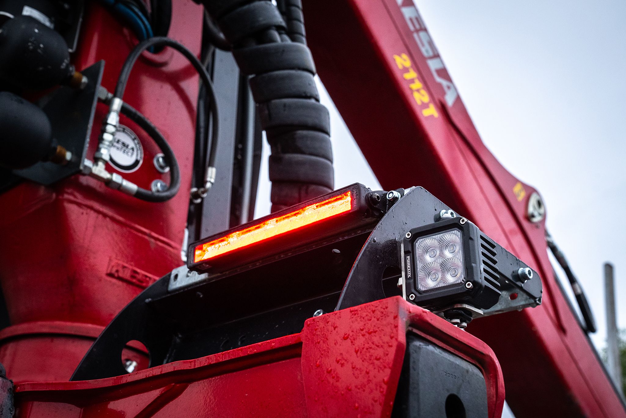 Belysning til trælastbil - VALOSTORE.DK